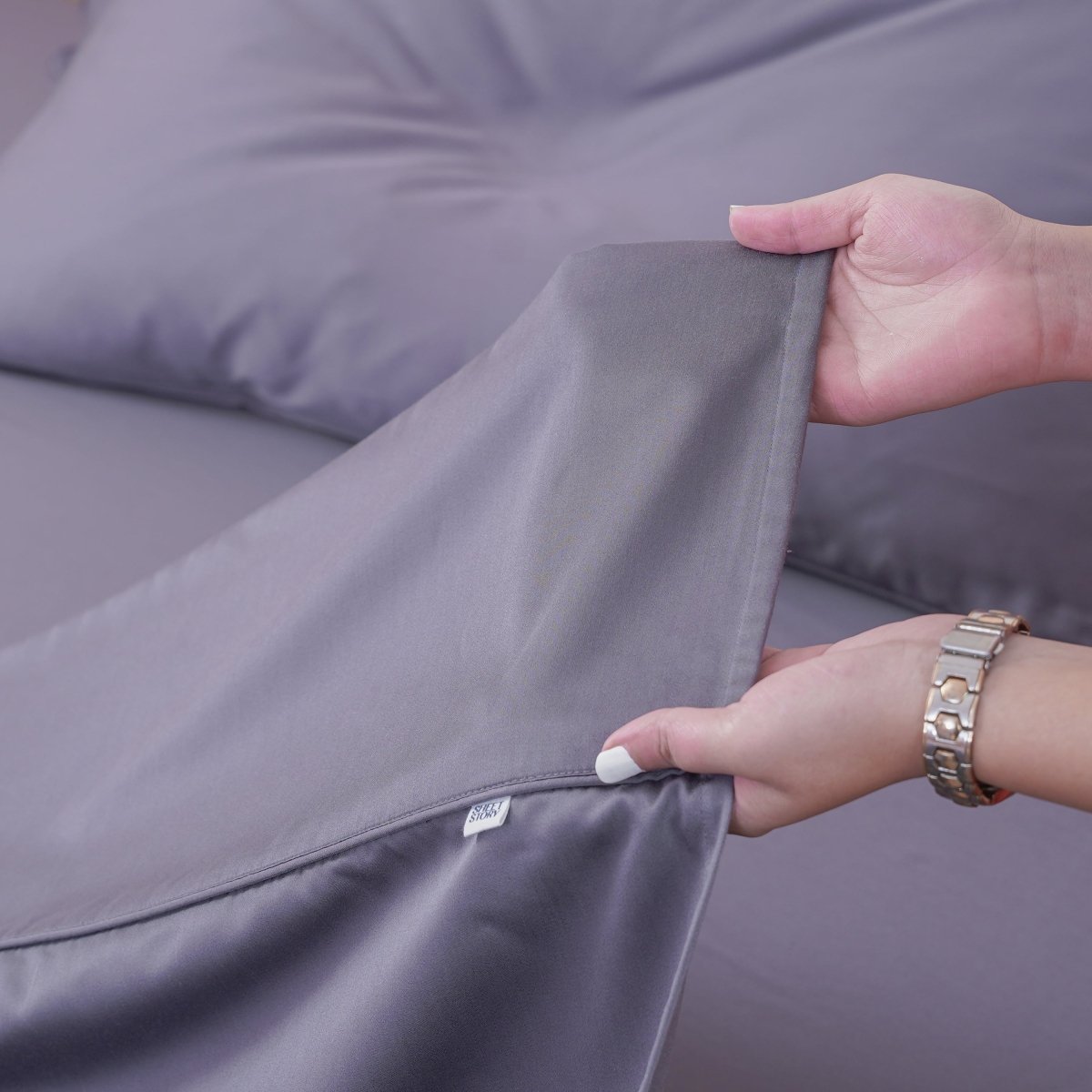 How to Properly Fold and Store Bed Sheets | Sheet Story – SHEET STORY
